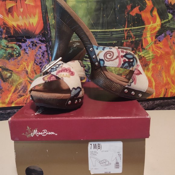 Miss Bisou | Shoes | Miss Bisou Valetta Floral Size 7m With Silver ...